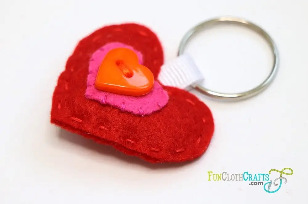28 Easy And Fun Preschool Valentine's Day Crafts for Kids - The Primary ...